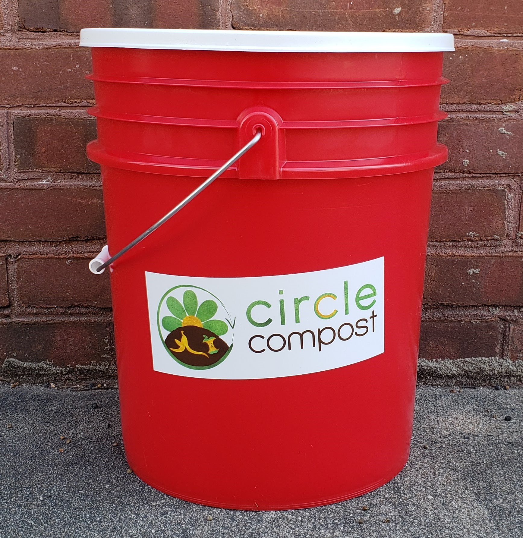 Philadelphia compost bucket | Circle Compost | Food Scraps, Leaf Pickup ...